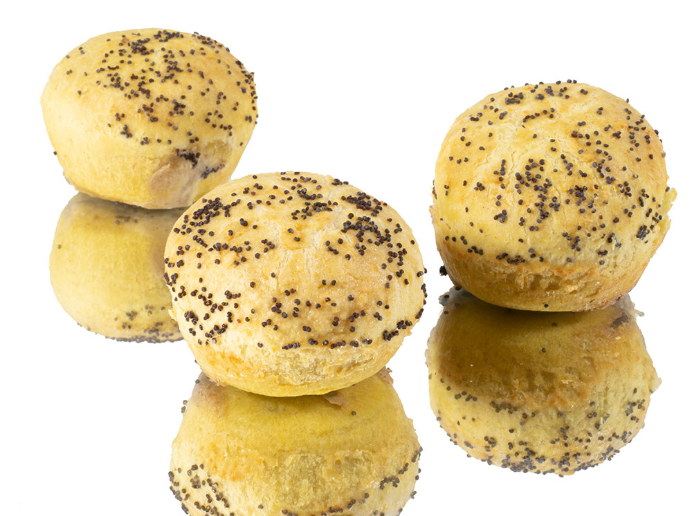 Mini chicken & mushroom pie - Maypole