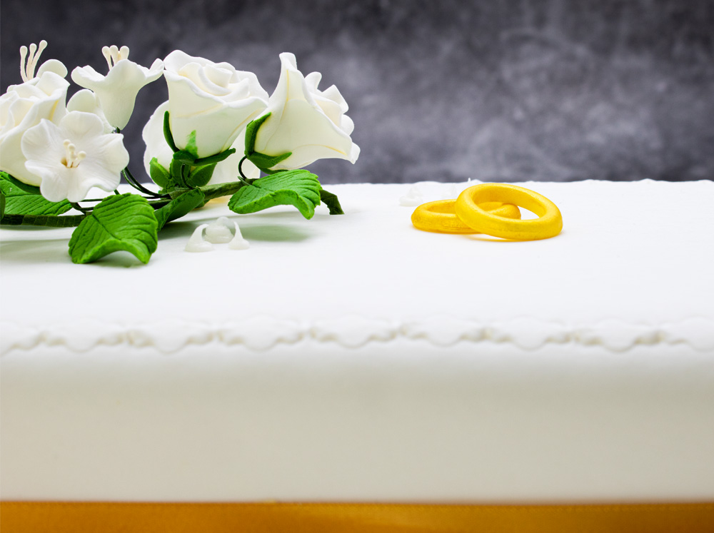 Happy Anniversary Cake - Maypole